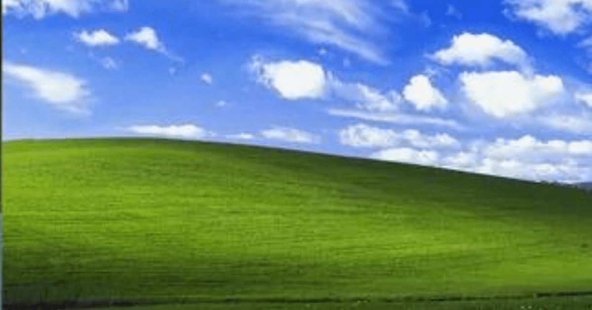 A colina 27 anos depois: veja como está a icônica paisagem do Windows XP